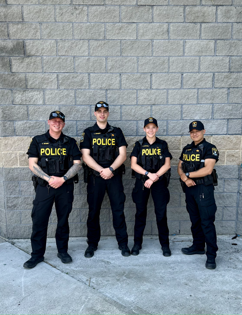 AKWESASNE MOHAWK POLICE WELCOME FOUR NEW CONSTABLES – Mohawk Council of ... AKWESASNE MOHAWK POLICE WELCOME FOUR NEW CONSTABLES – Mohawk Council of ...