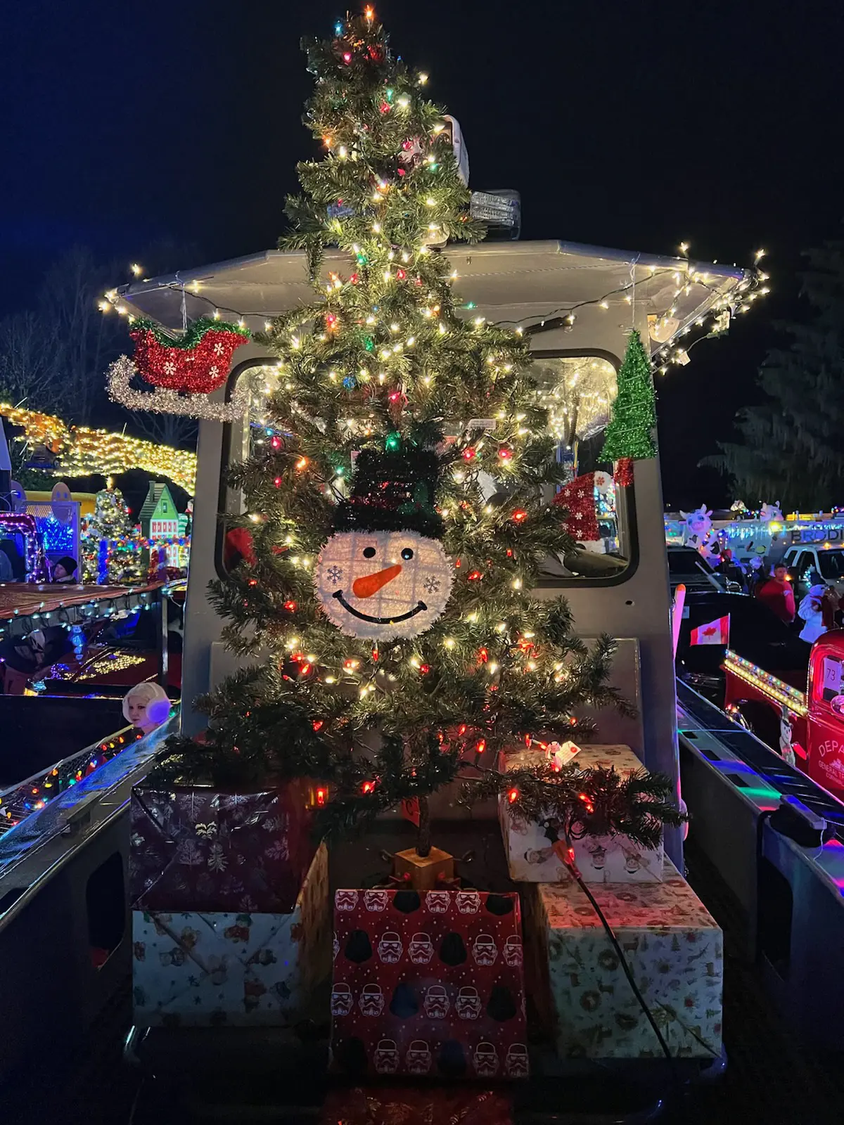 AMPS CELEBRATES HOLIDAY SEASON AT CORNWALL SANTA CLAUS PARADE